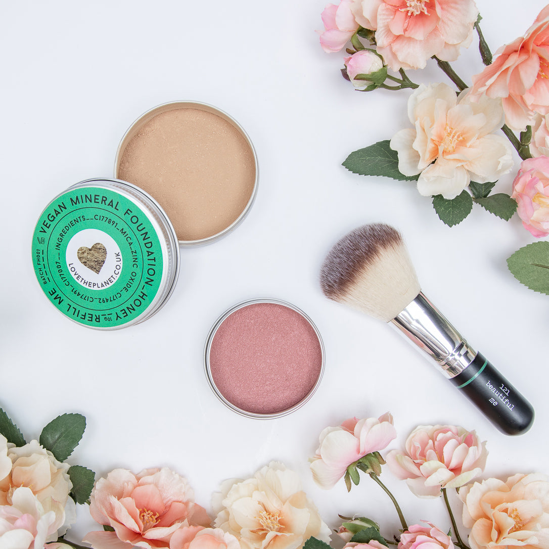 How to Apply Mineral Makeup - Top Tips from Team LTP! – Love The Planet UK